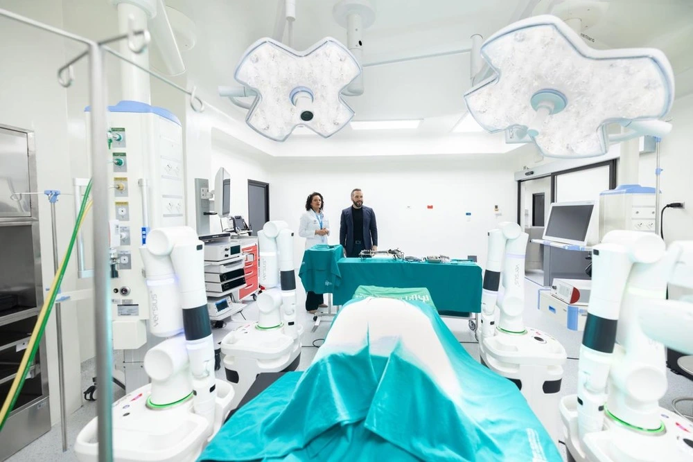 Hospital Rosales: 502 camas, 47 especialidades y atención gratuita para ...